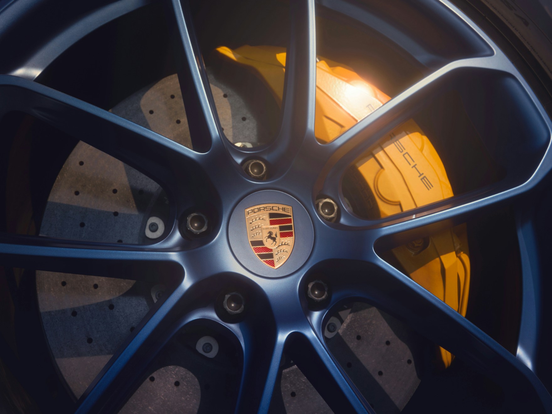 Porsche Cayenne Turbo E-Hybrid Coupé mit GT-Paket | Porsche Singapore