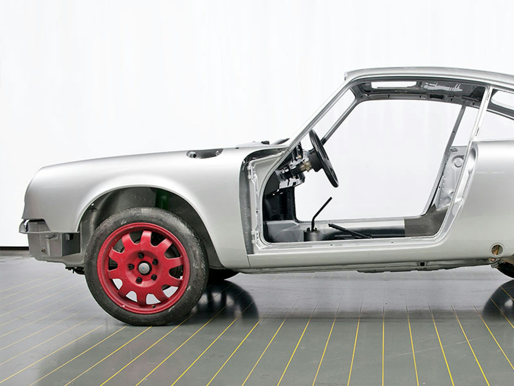 Paint Finish - Revive the Passion | Porsche Classic | Porsche Malaysia