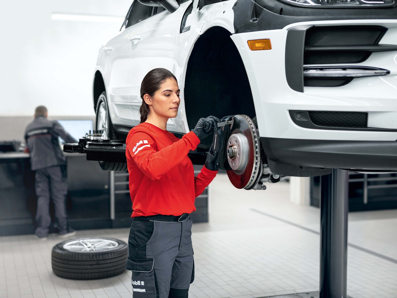 Porsche Dealer Technician | Porsche USA