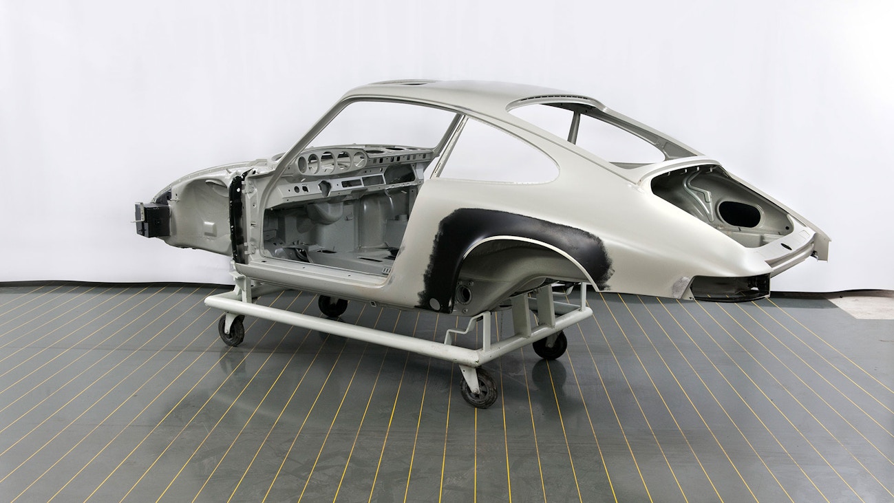 Paint Finish - Revive the Passion | Porsche Classic | Porsche International