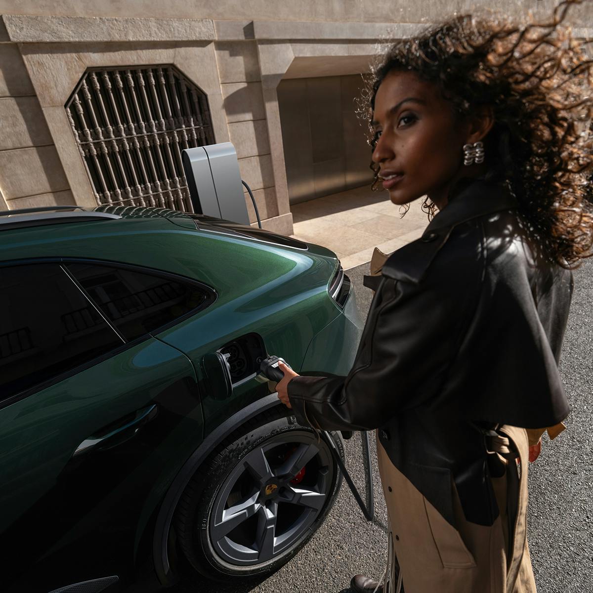 Range and charging – electric mobility the Porsche way | Porsche ...