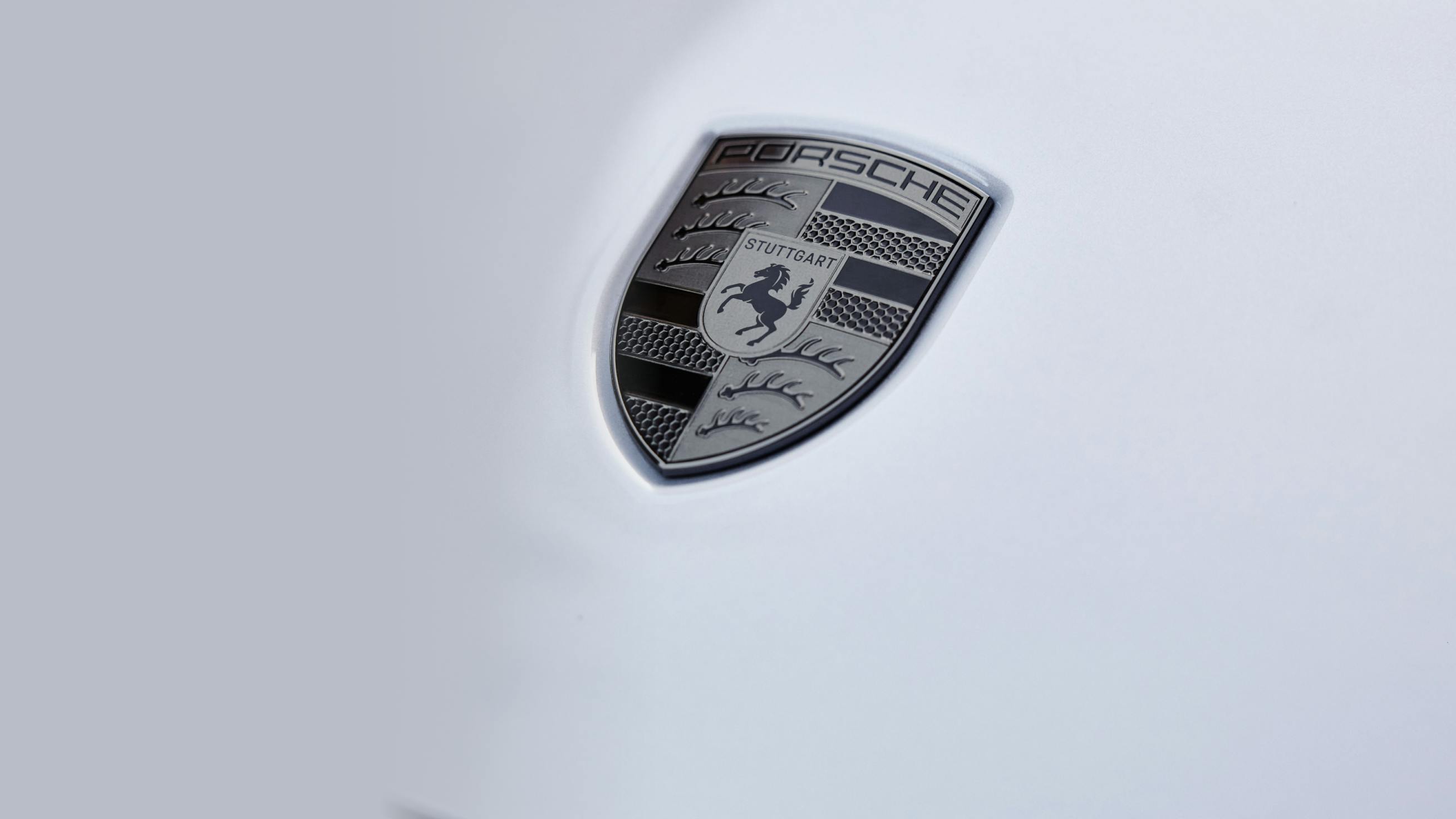 Porsche Macan Turbo Electric