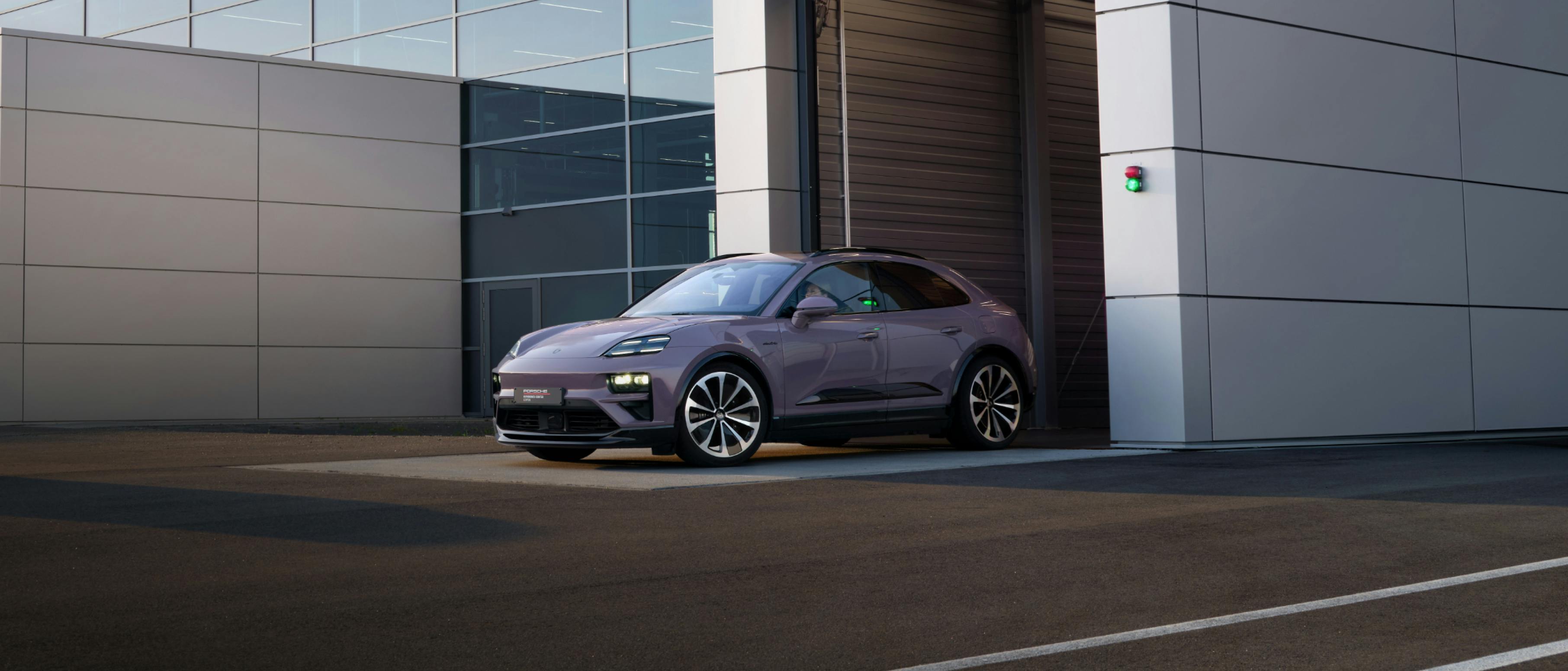 Porsche Macan Turbo Electric