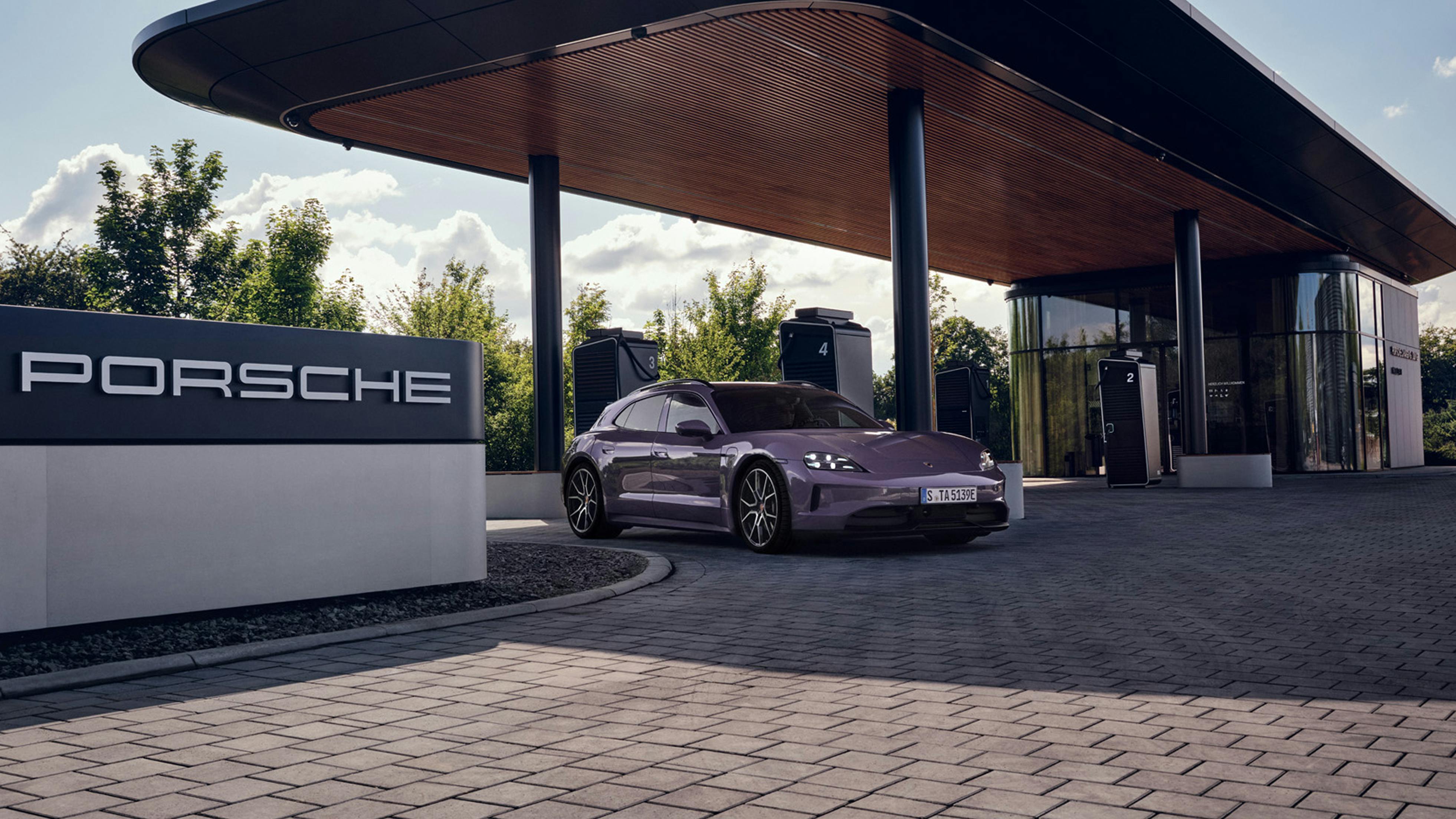 The Porsche Charging Lounges – The ultimate charging experience ...