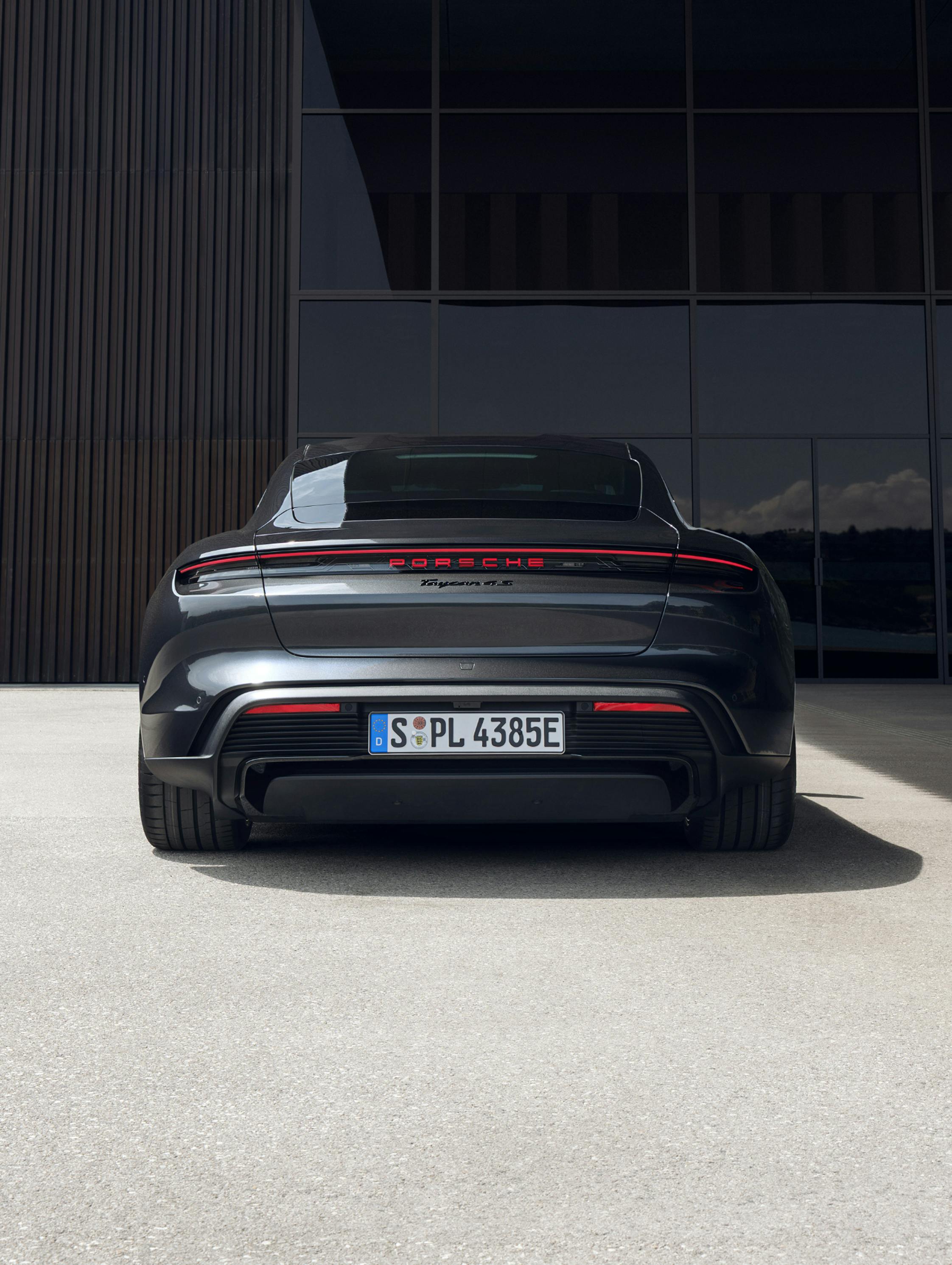 Taycan Black Edition | Porsche USA