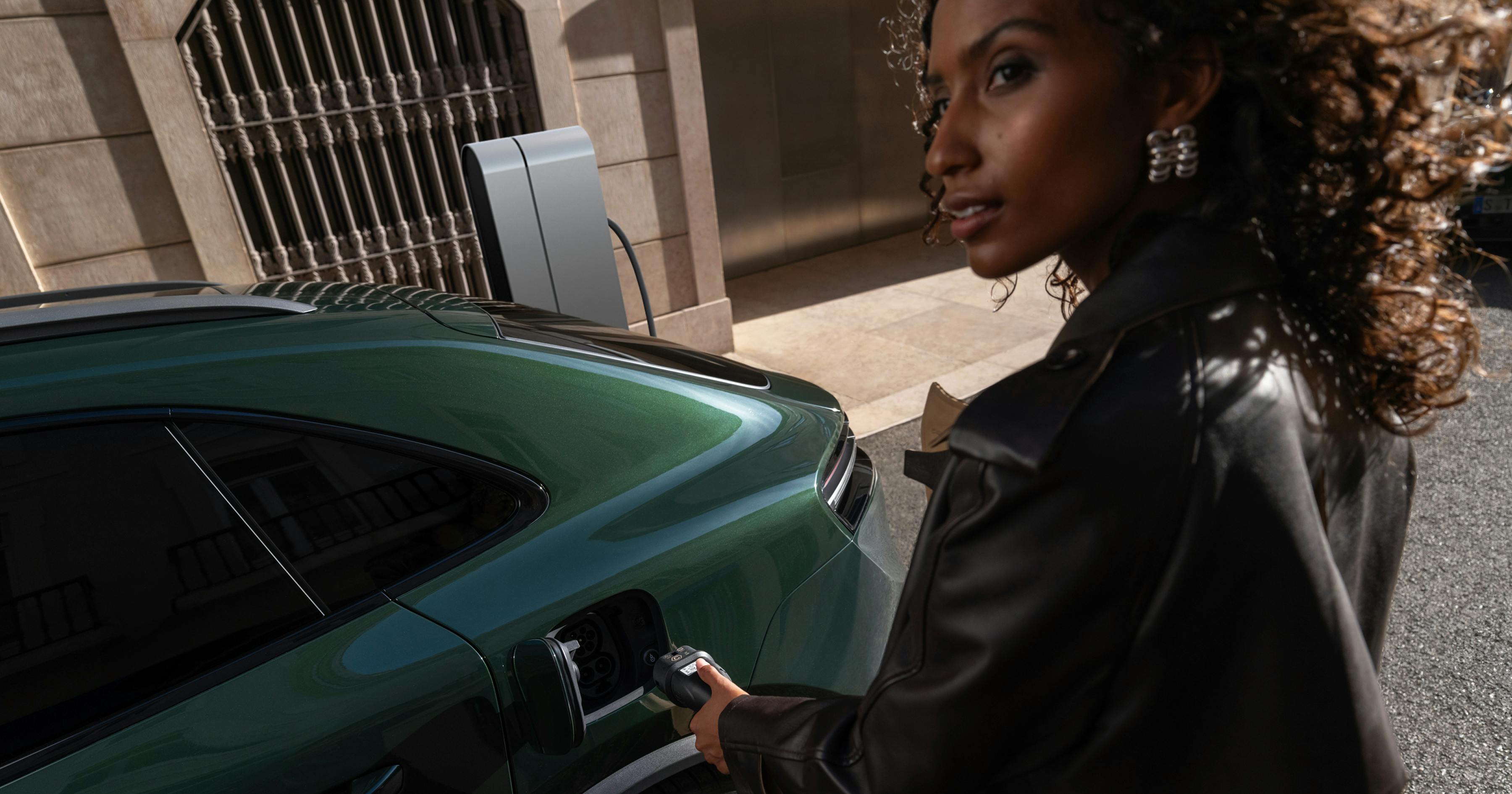 Range and charging – electric mobility the Porsche way | Porsche ...