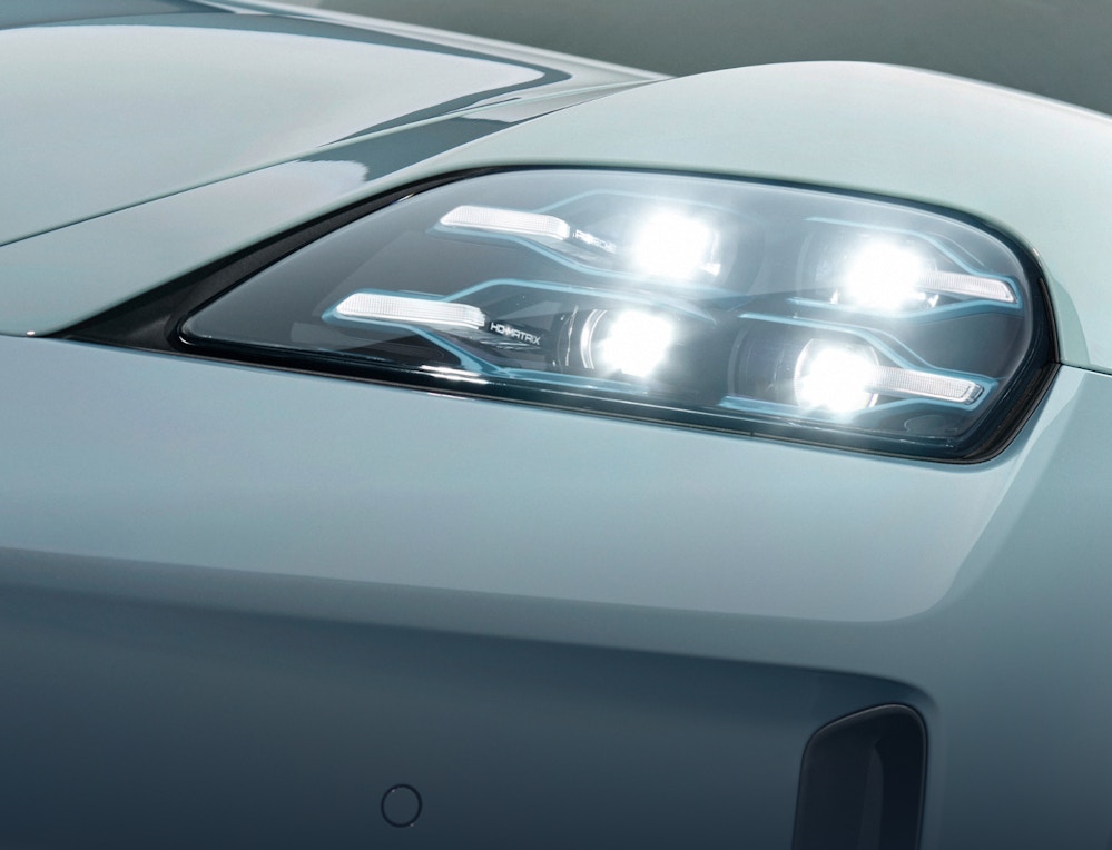 Porsche Taycan 4 | Porsche Egypt