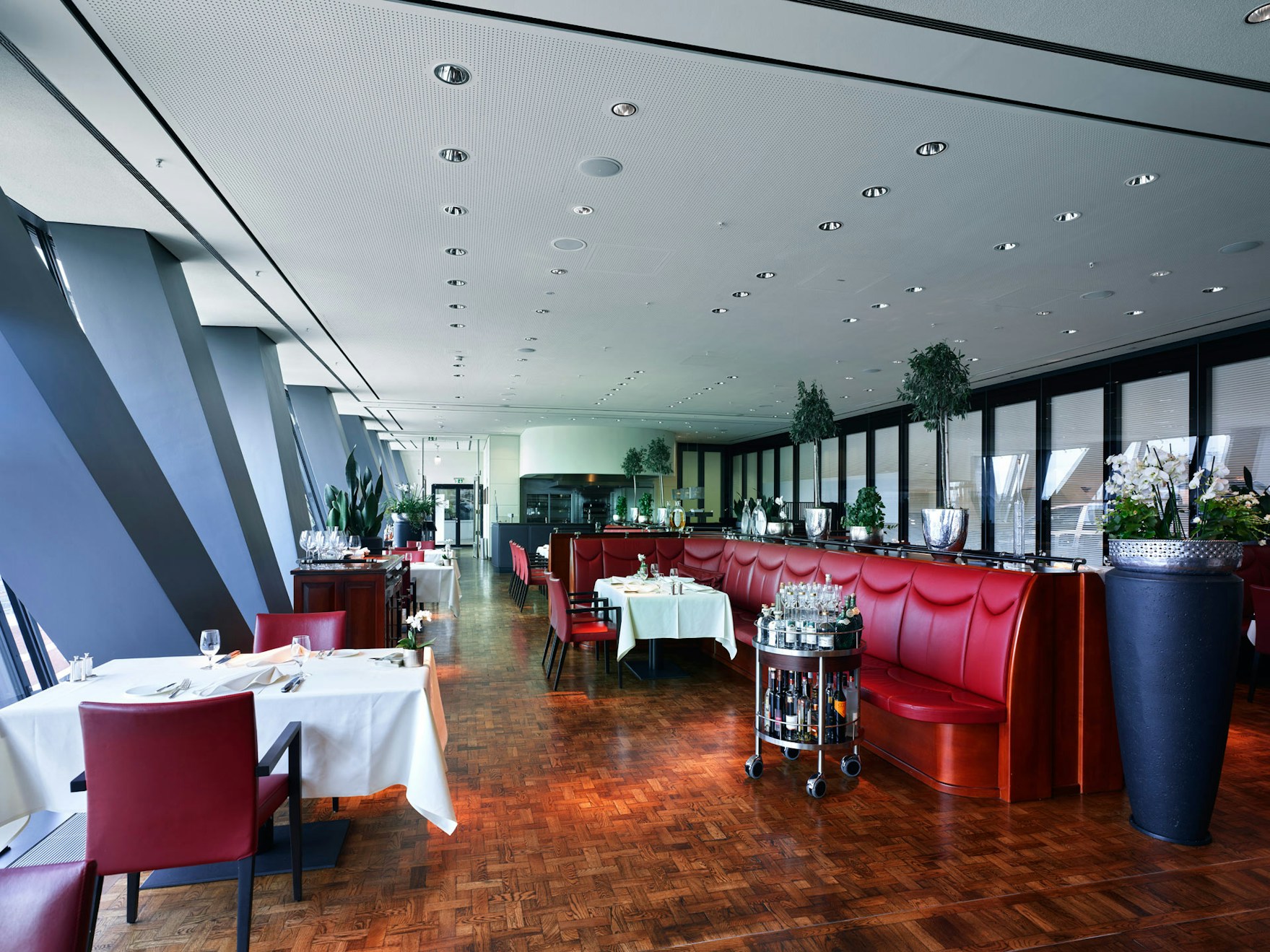 Restaurant Christophorus | Porsche International