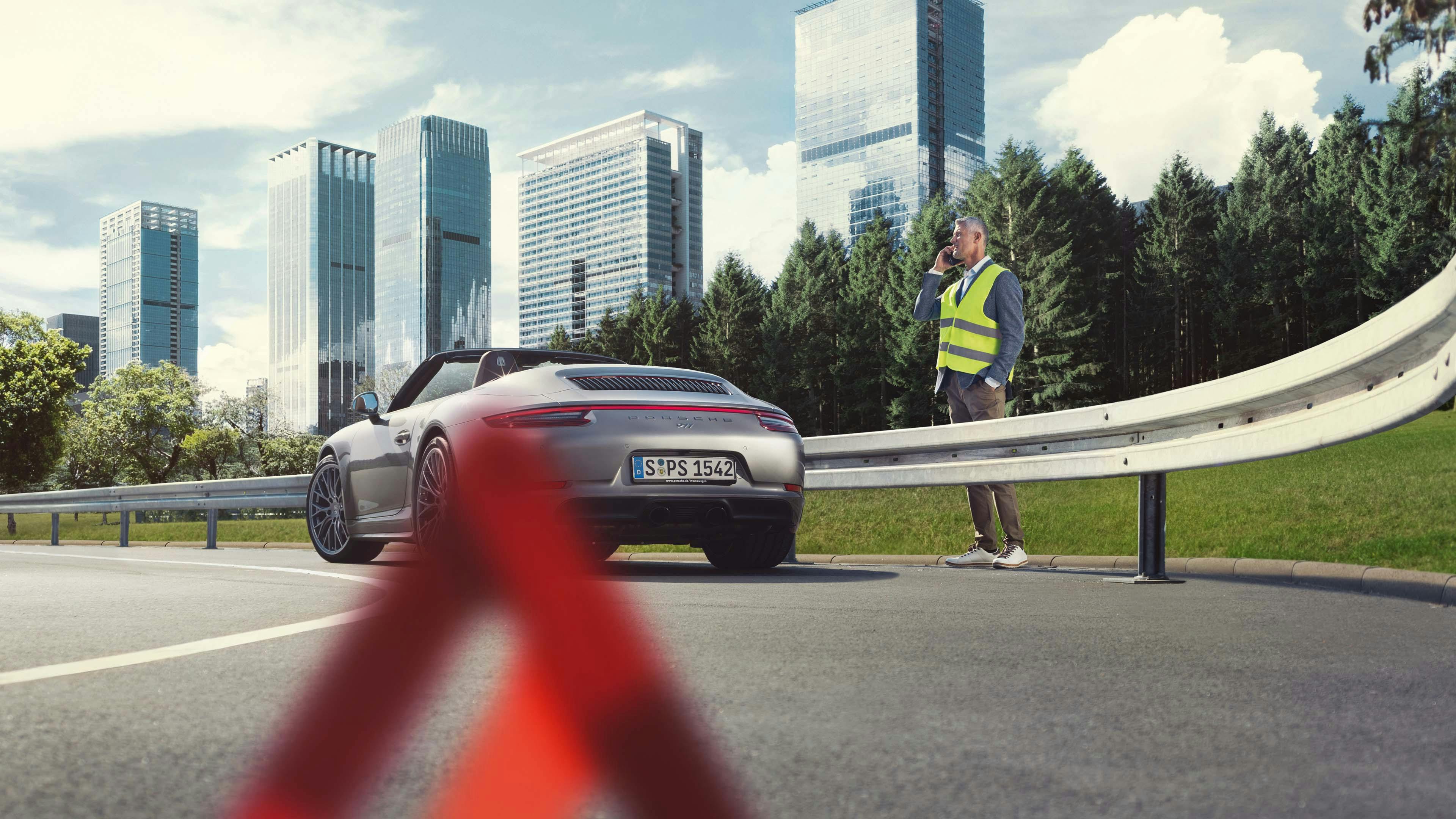 Porsche Roadside Assistance | Porsche USA