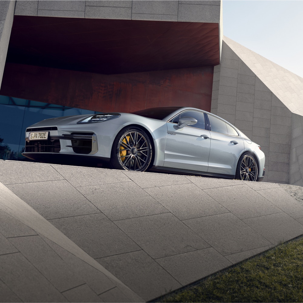 Porsche Panamera Hybrid Romania