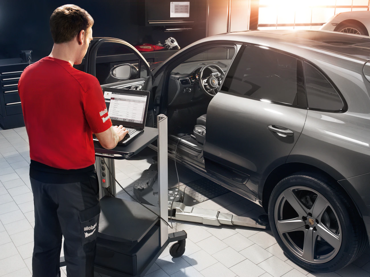 Porsche Approved Warranty | Porsche Mauritius